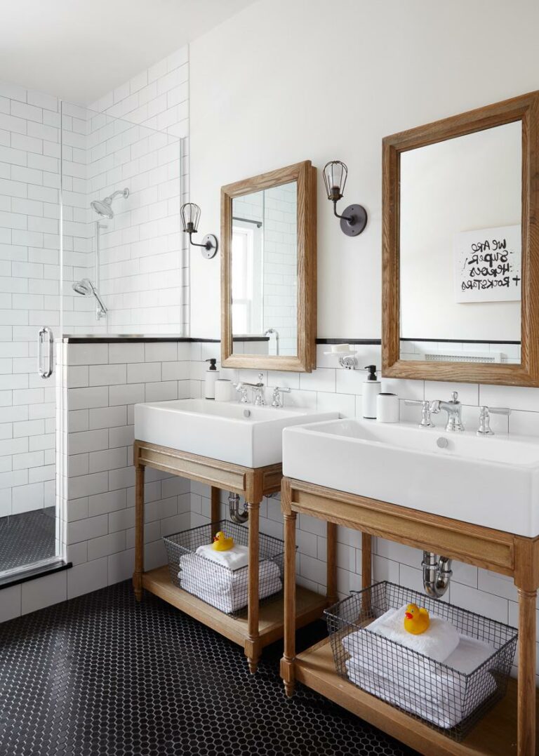 40 Bathrooms with Mixed Tile Designs - Chairish Blog