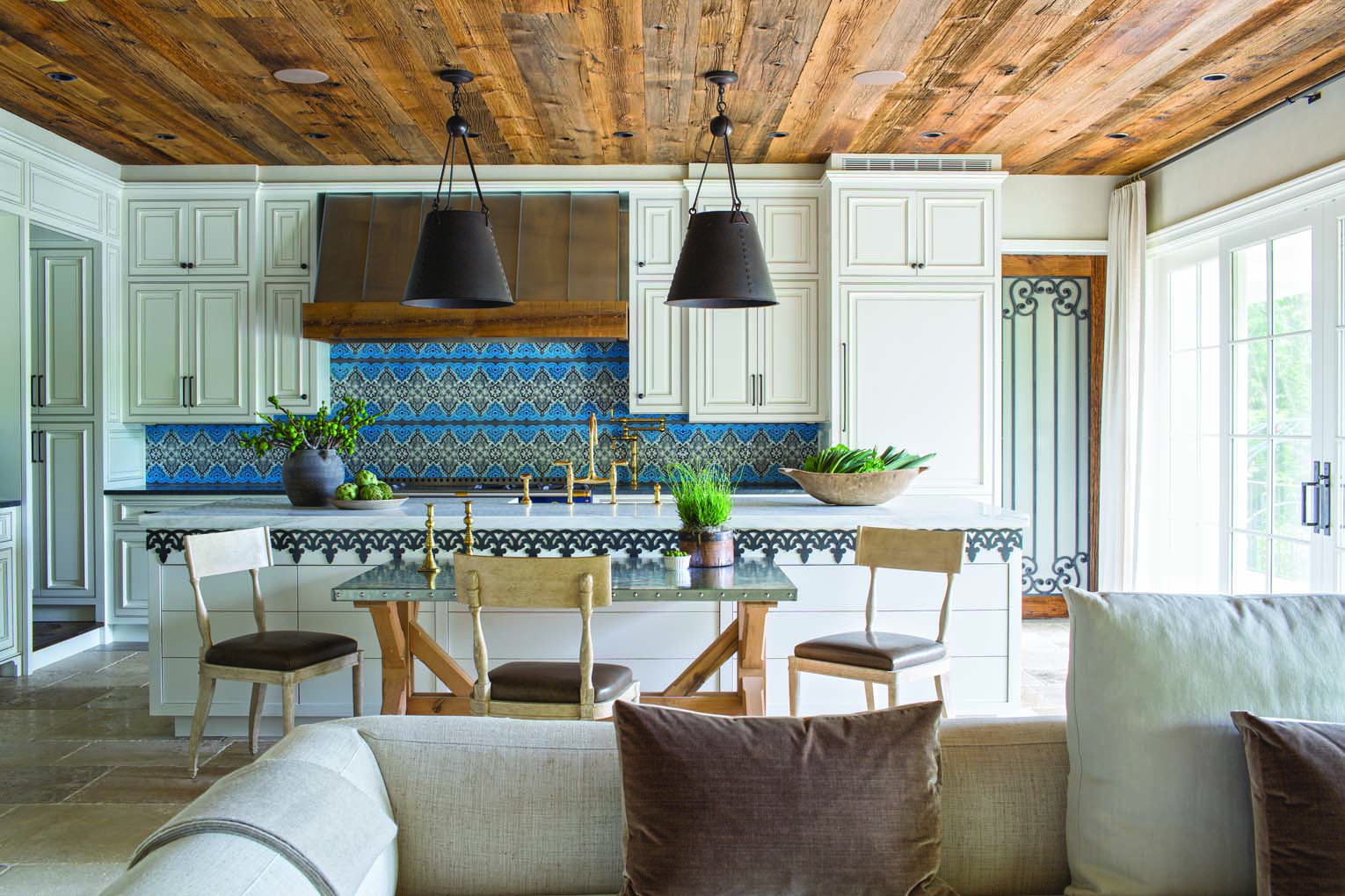 35 Bright California-Style Kitchens - Chairish Blog