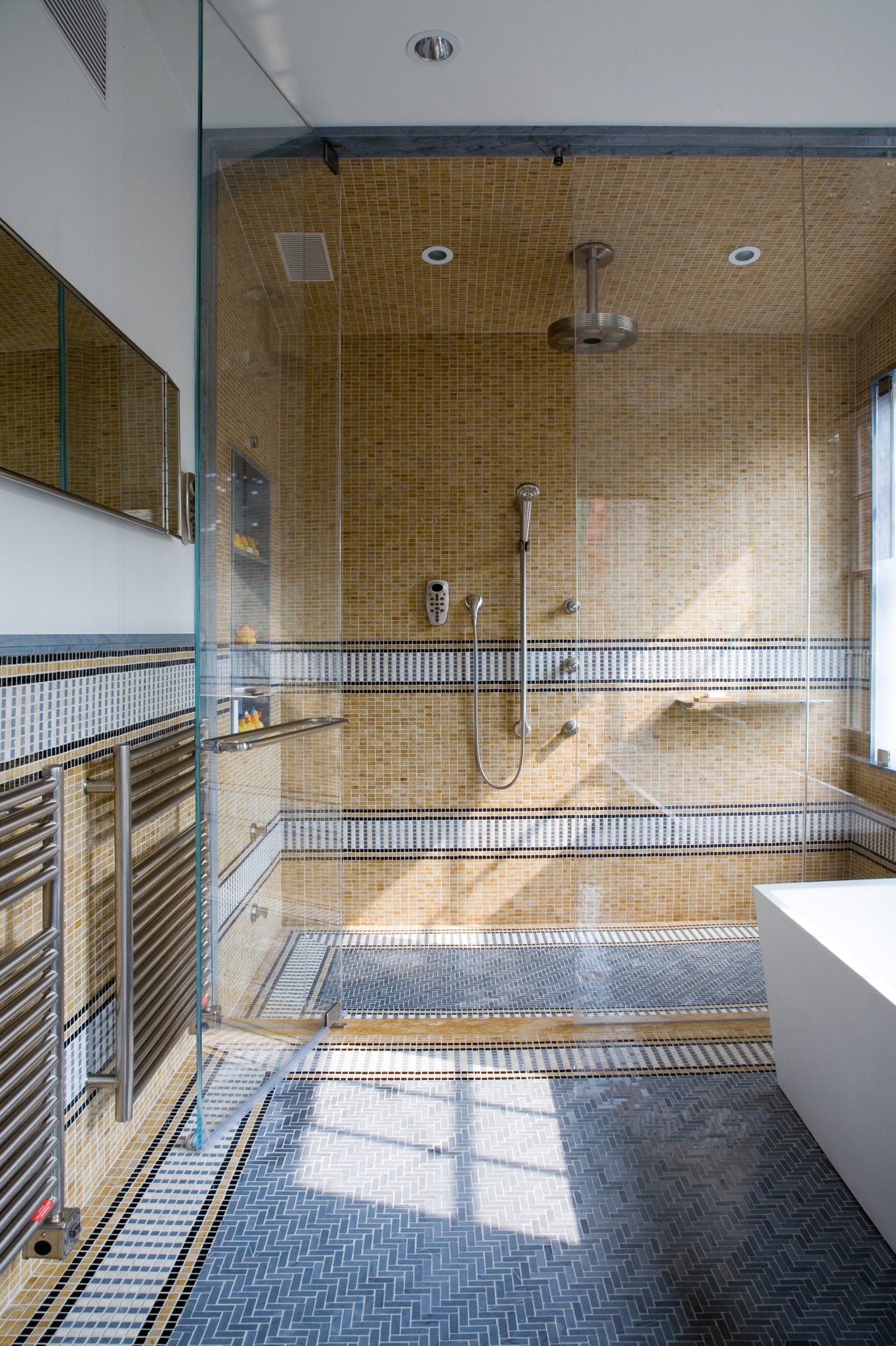 40+ Bathrooms with Standing Showers - Chairish Blog