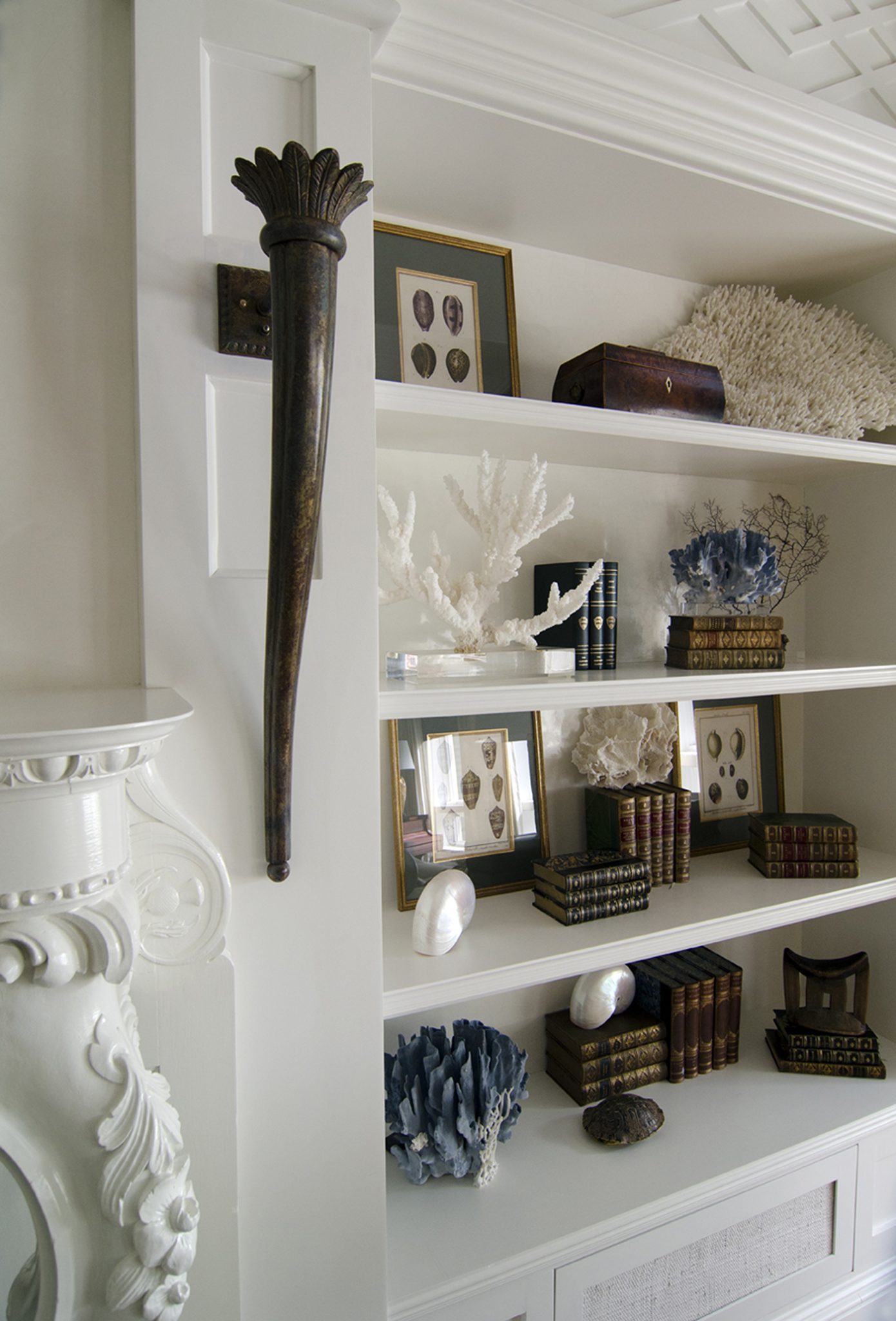 40 Well-Styled Design Vignette Ideas - Chairish Blog