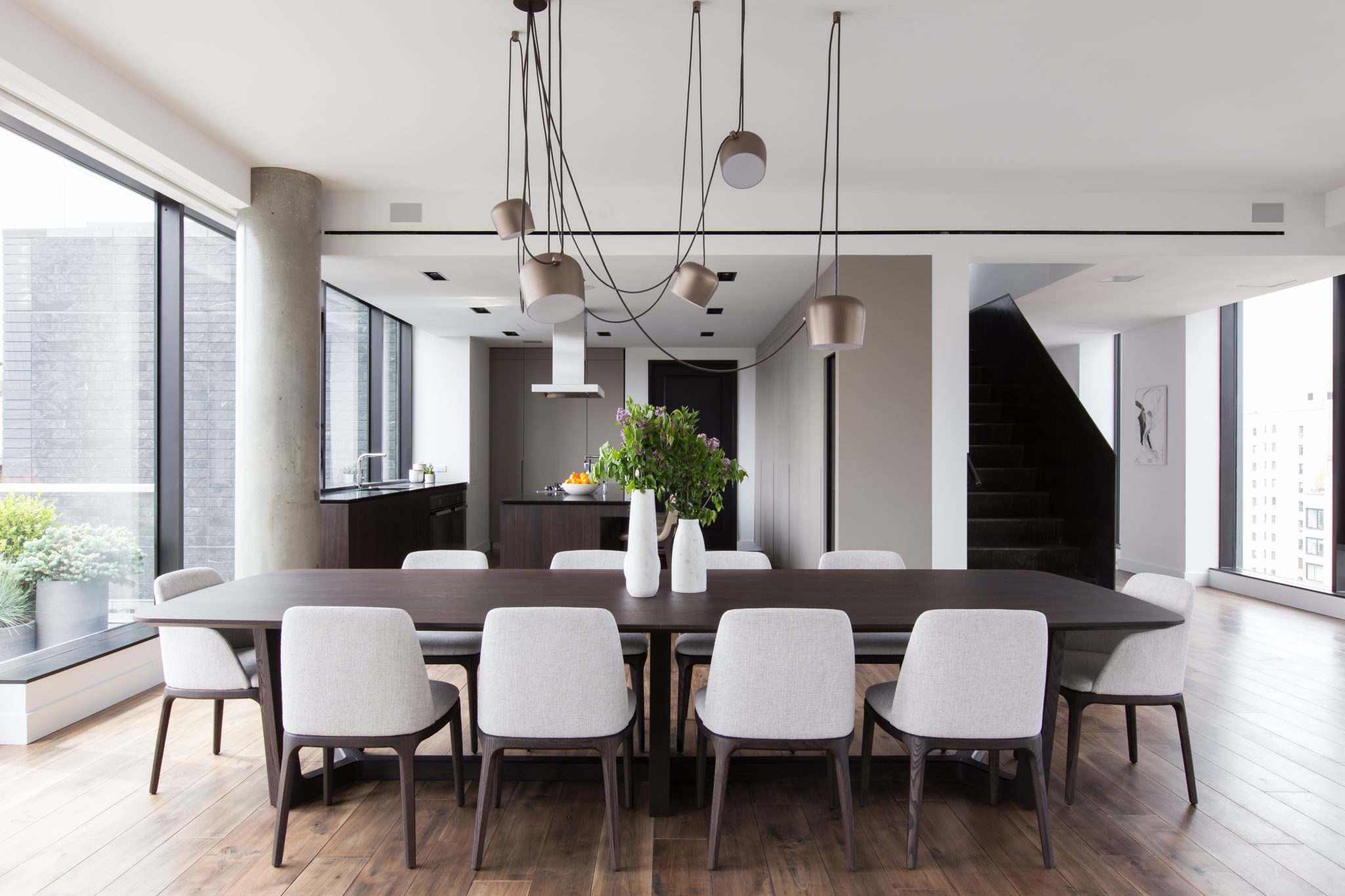 35 Dining Rooms with Large Tables - Chairish Blog