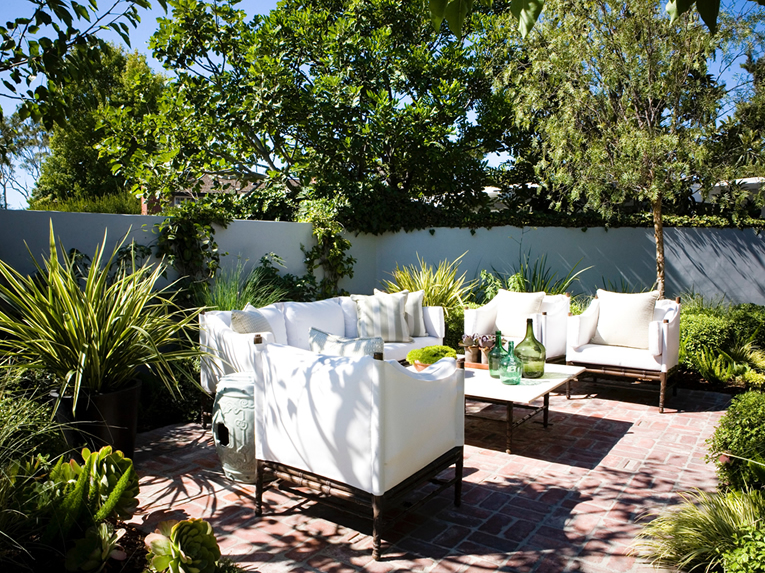 33 Unique Patios for Entertaining - Chairish Blog