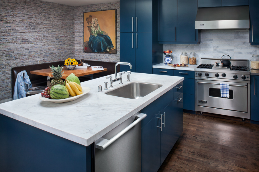 30 Kitchens with Large Center Islands - Chairish Blog