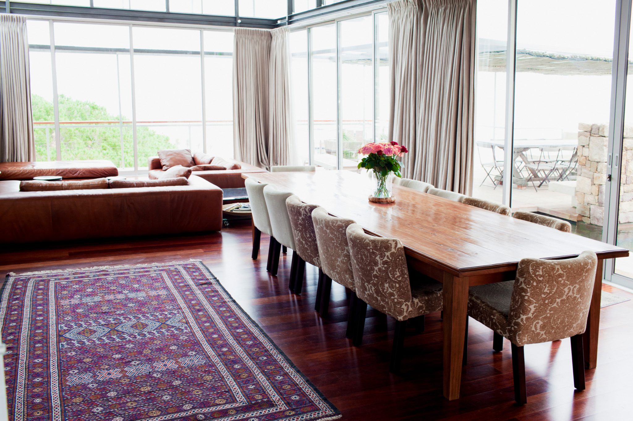 35 Dining Rooms with Large Tables - Chairish Blog