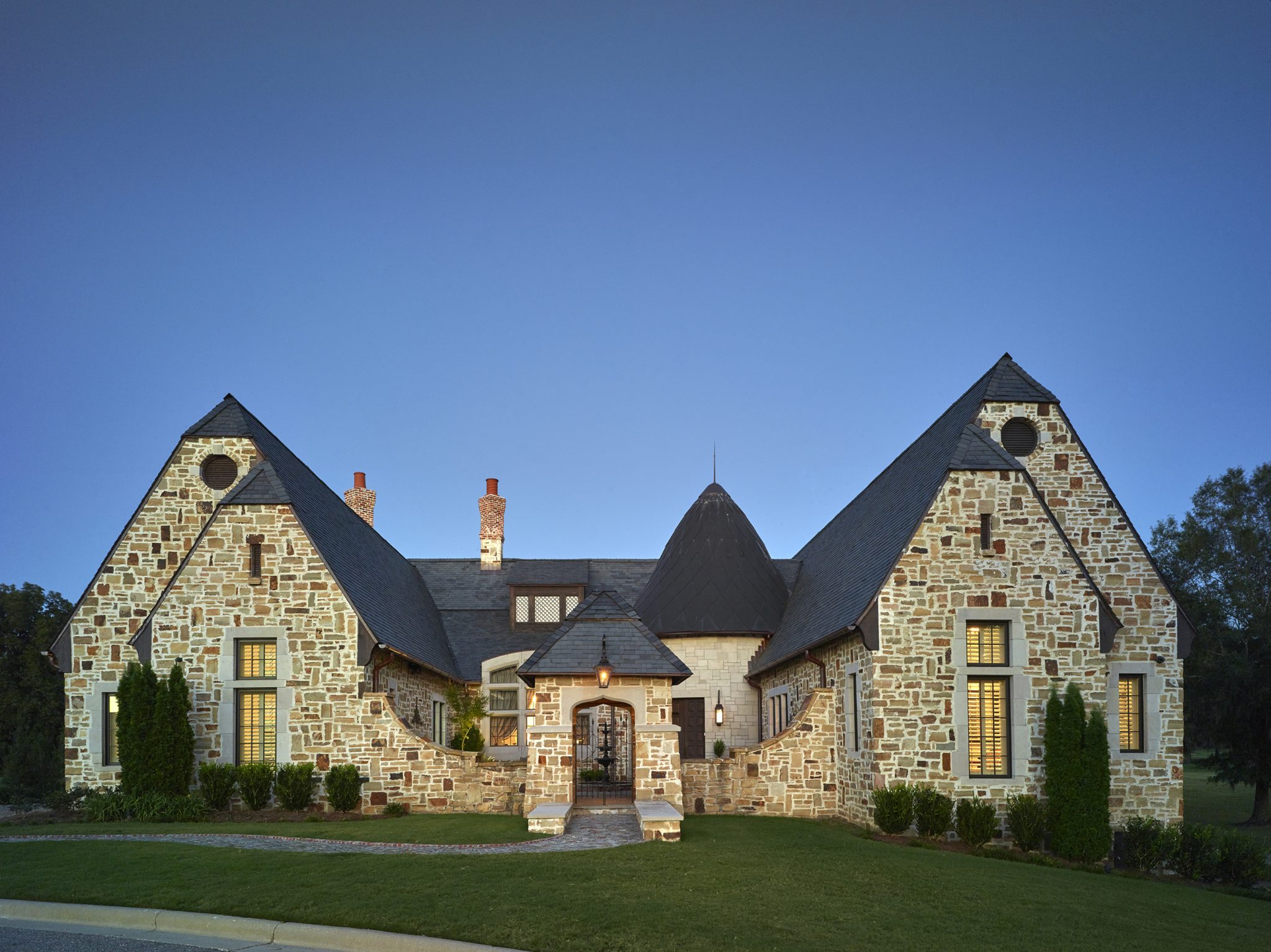 23 Stunning Stone Mansions - Chairish Blog