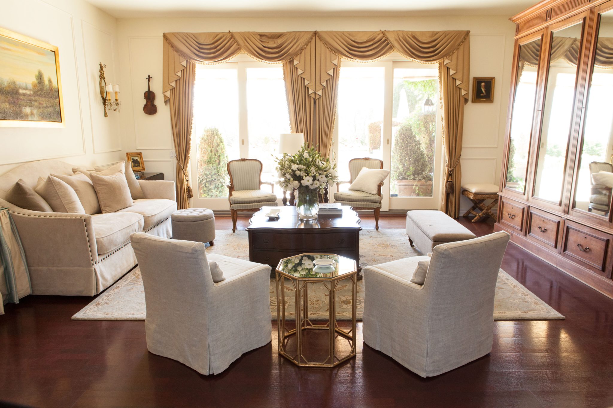 44 Seating Arrangement Ideas - Chairish Blog