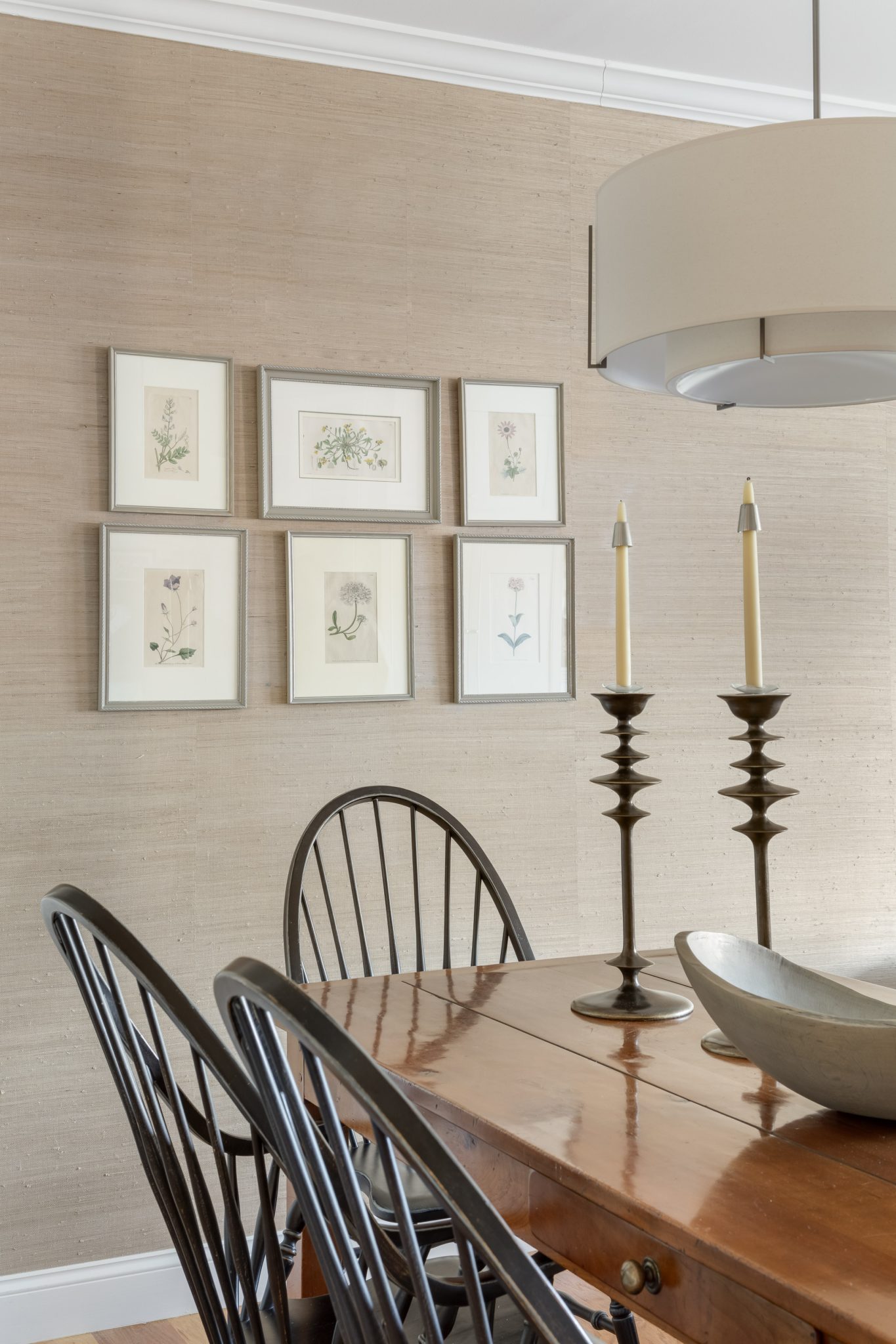 33 Examples of Decorating with High-Texture Wall Coverings - Chairish Blog