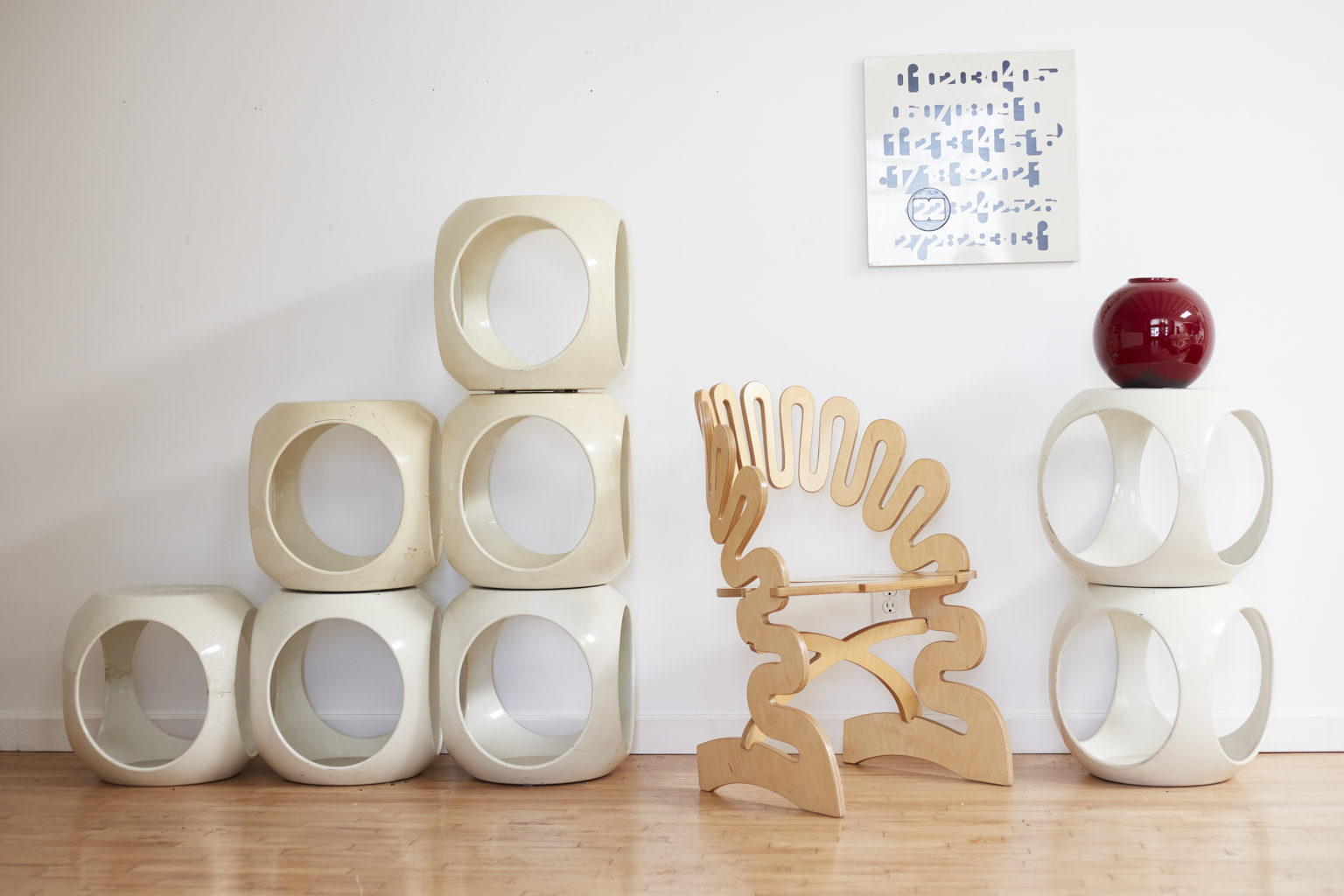 Talking Vintage & Vignettes with the Duo Behind Oculus Gallery ...