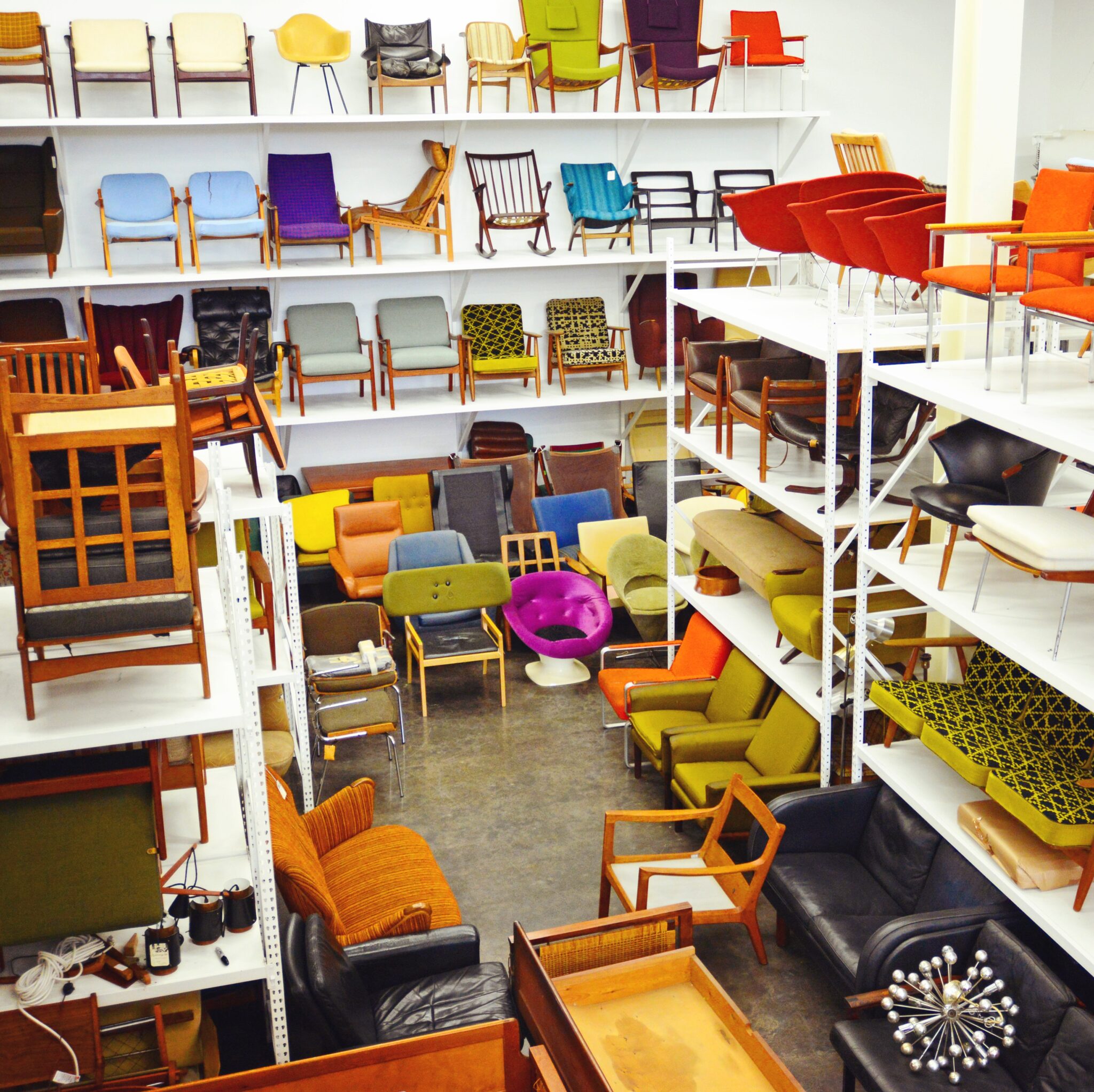 Meet the Vintage Dealers Living a Mid-Century Life - Chairish Blog