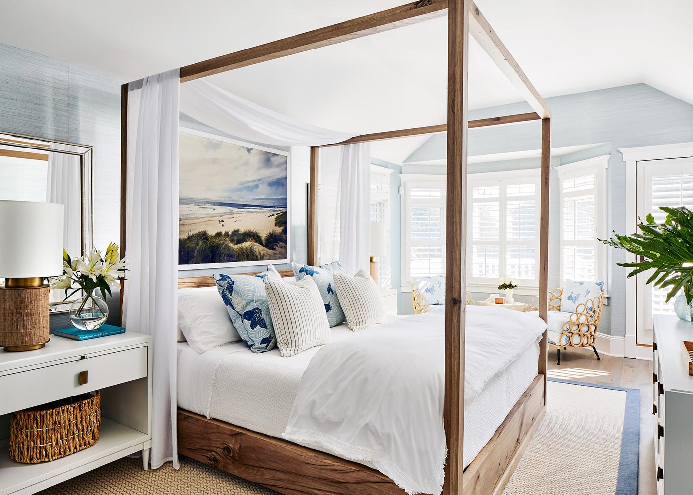 How to Style Canopy Bed Curtains - Chairish Blog