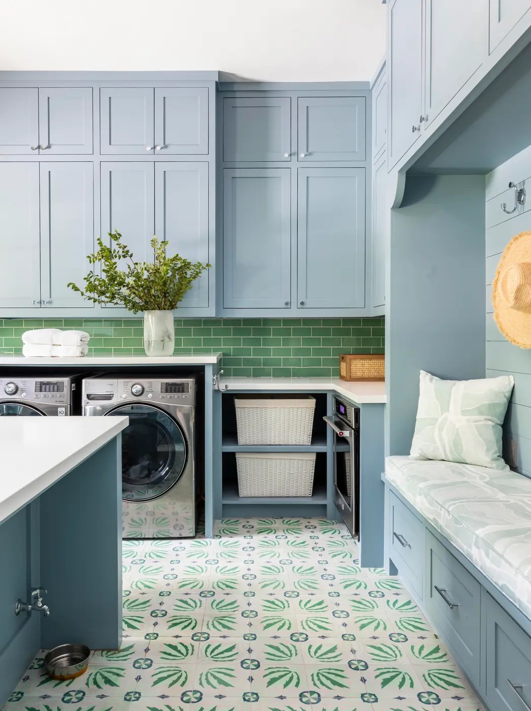 How to Remove Clutter With Iconic Furniture Pieces - Chairish Blog