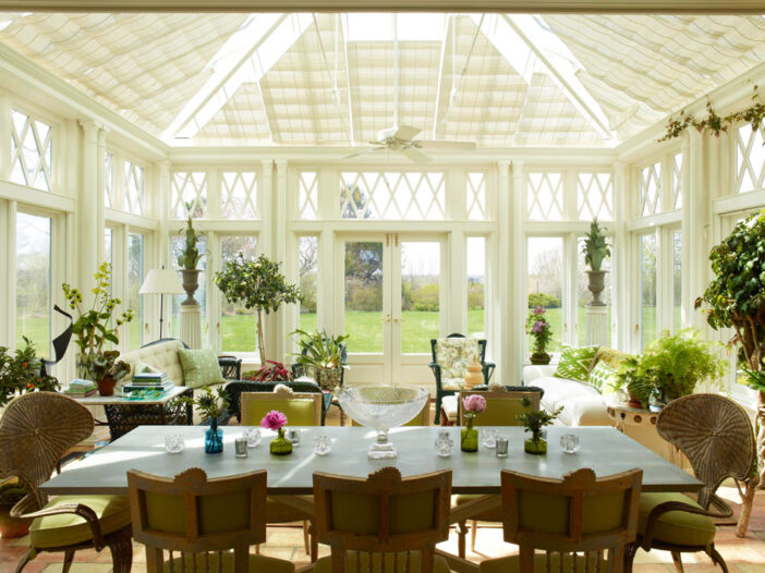 How to Decorate Your Sun Room Using Sophisticated Decor