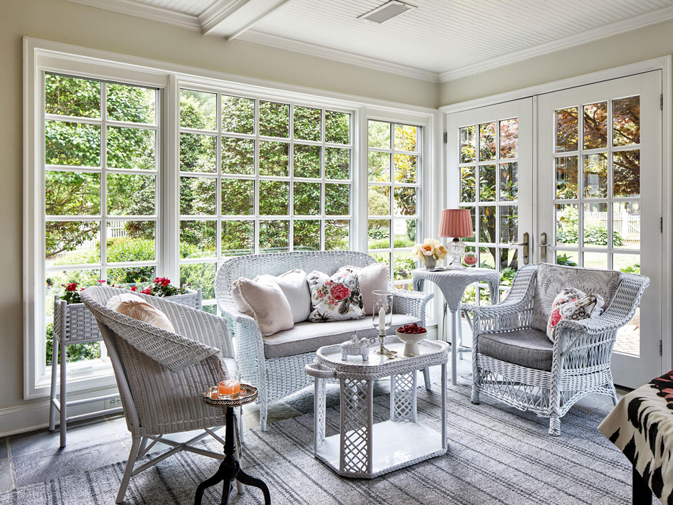 How to Decorate Your Sun Room Using Sophisticated Decor