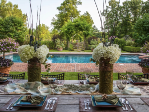 How to Create the Perfect Poolside Retreat - Chairish Blog