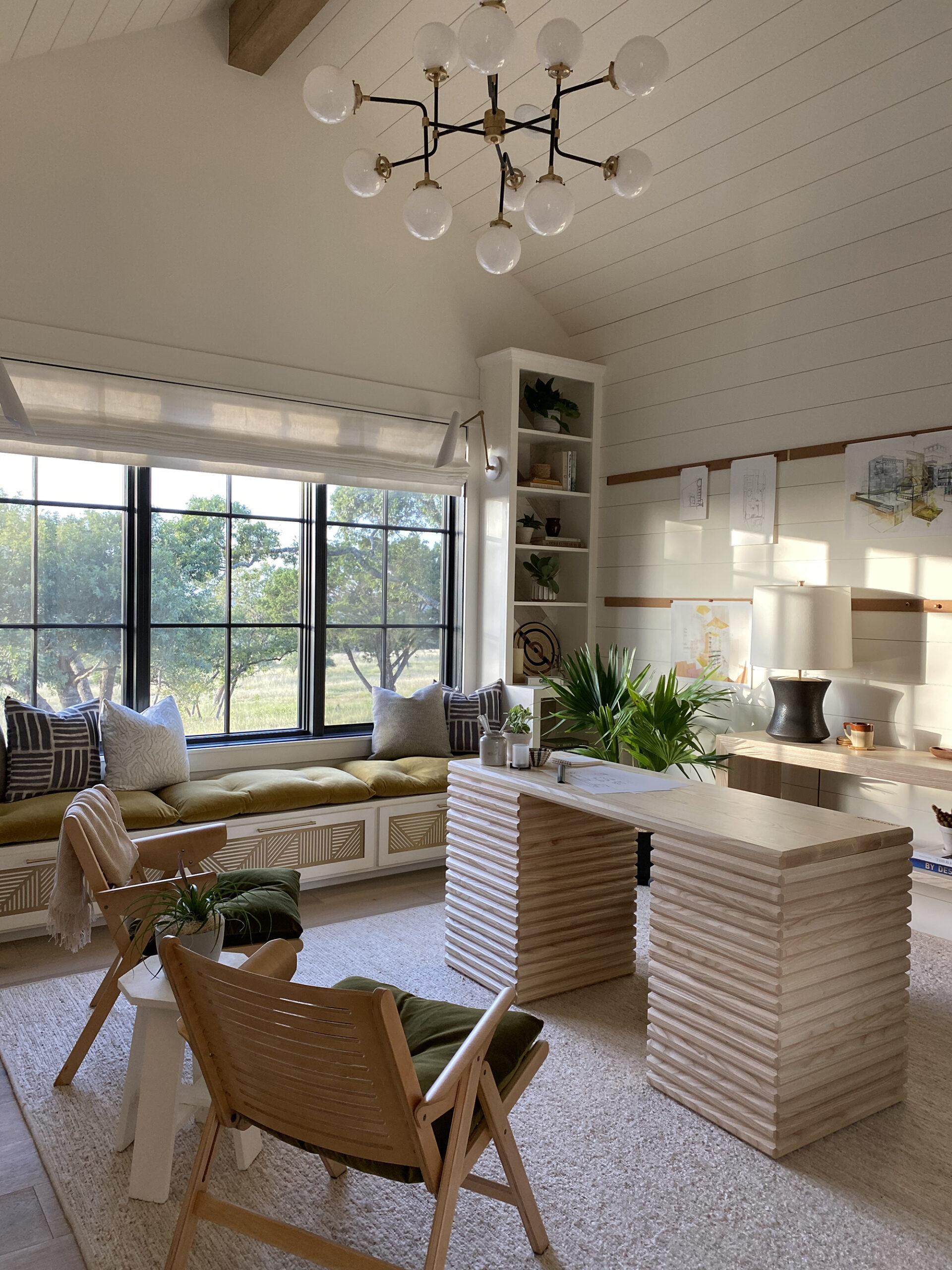 The New Neutrals with Laura Hodges - Chairish Blog