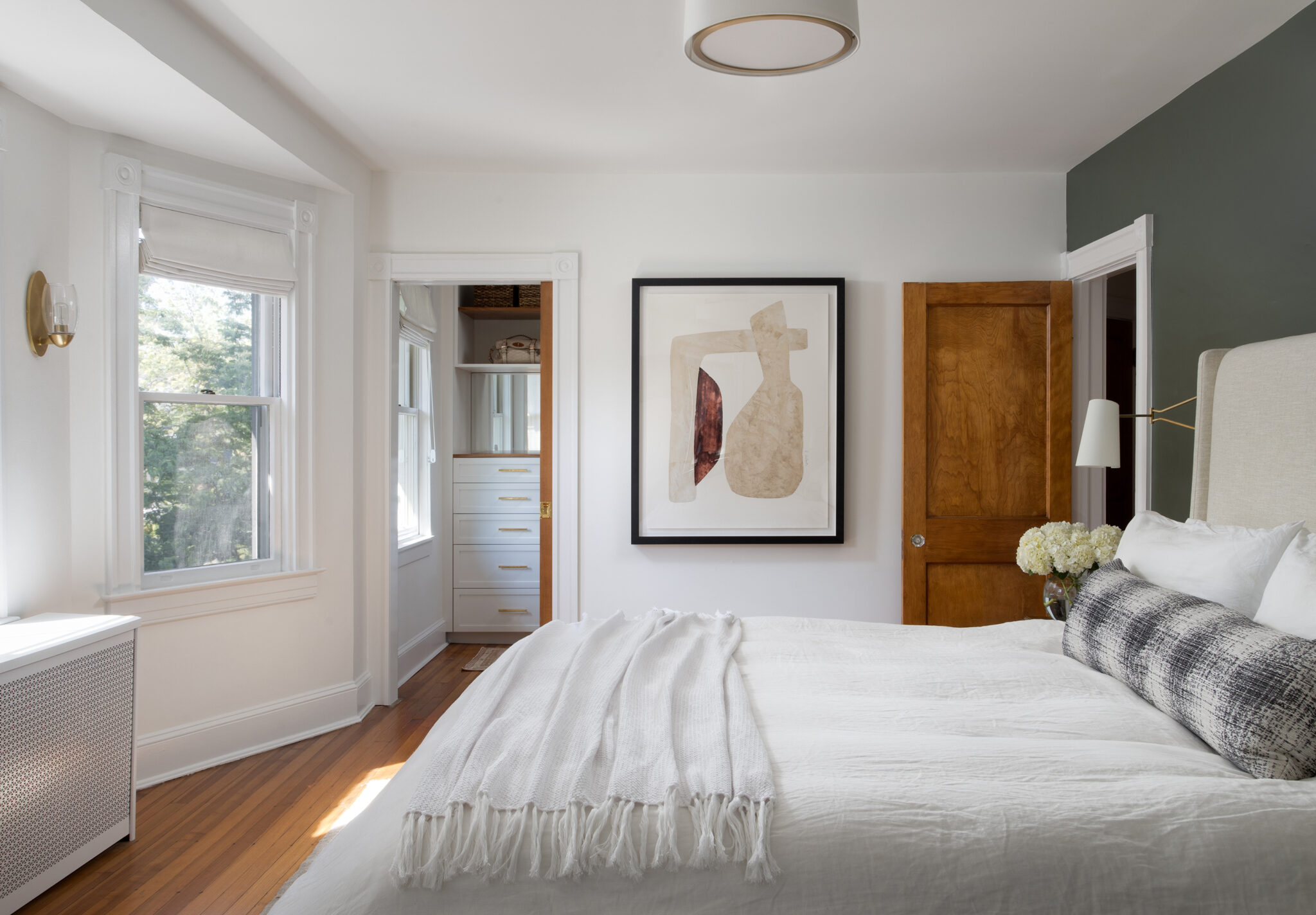 The New Neutrals with Laura Hodges - Chairish Blog