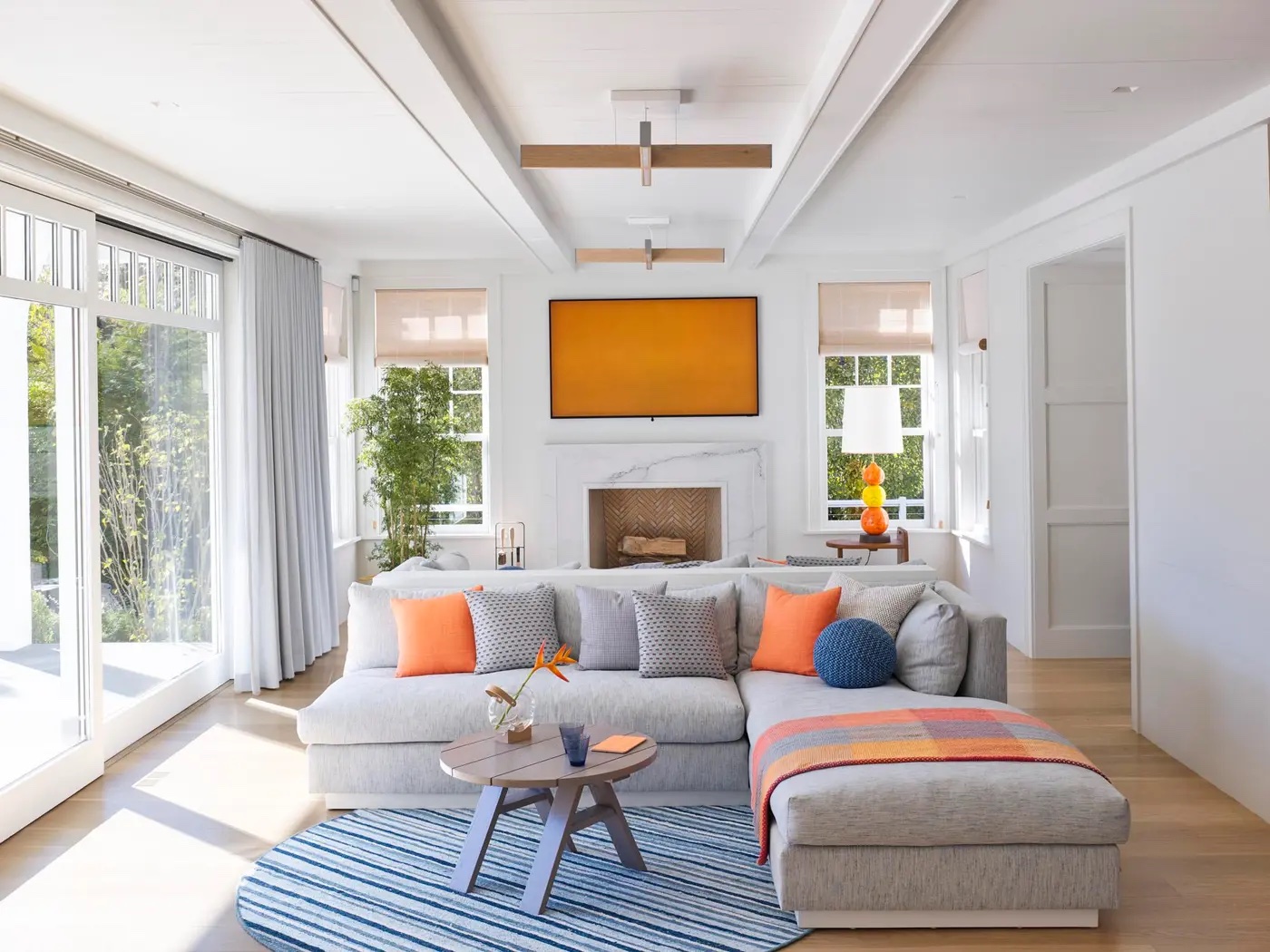 Irregular Shaped Rugs: How To Style