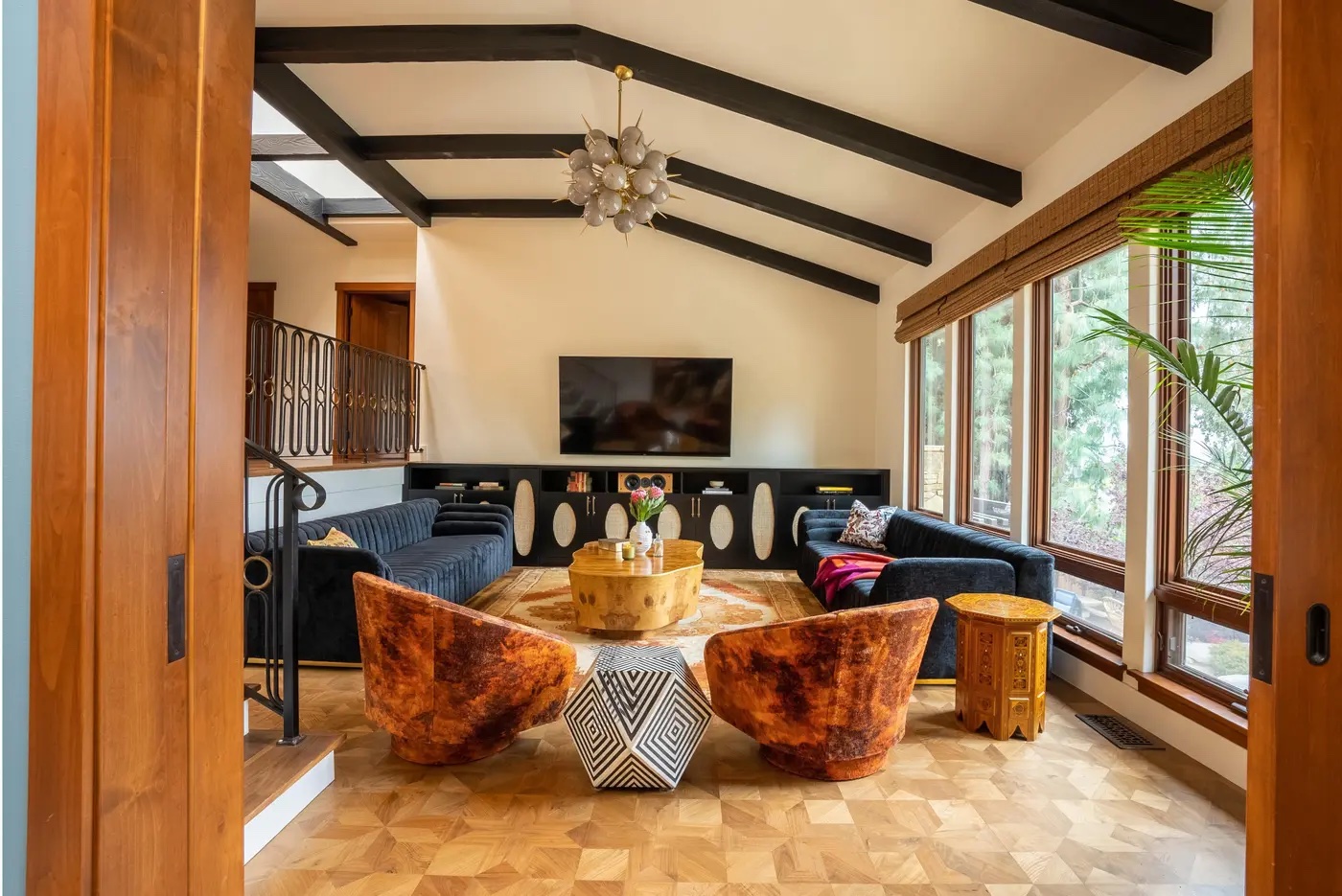 Your Essential Guide to Earth Tone Decorating - Chairish Blog