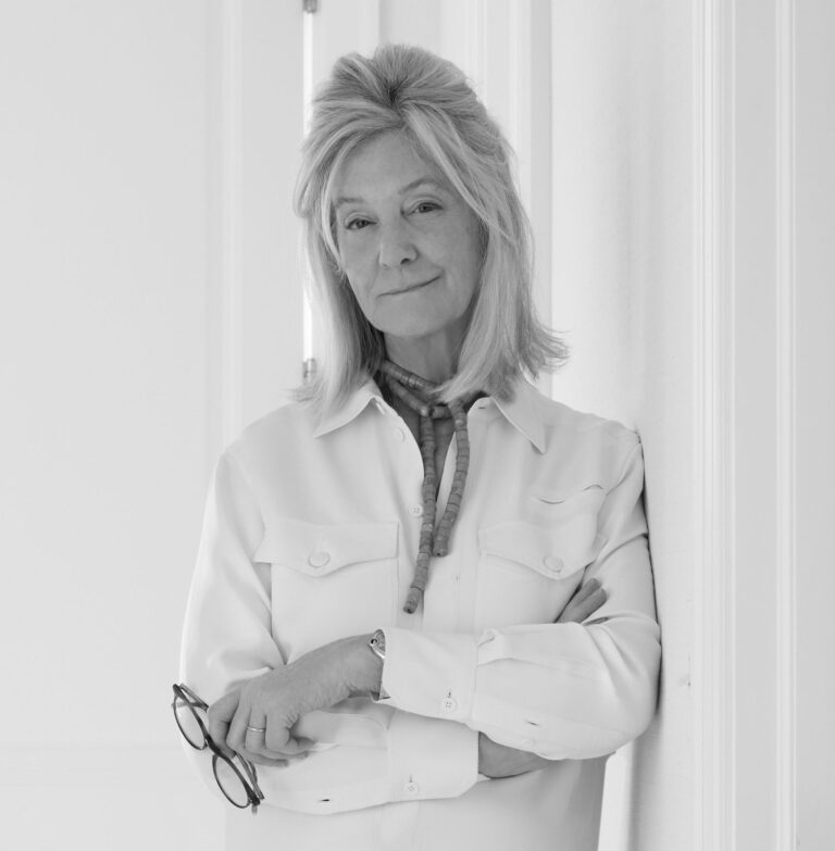 Charlotte Barnes on Mixing Old & New - Chairish Blog