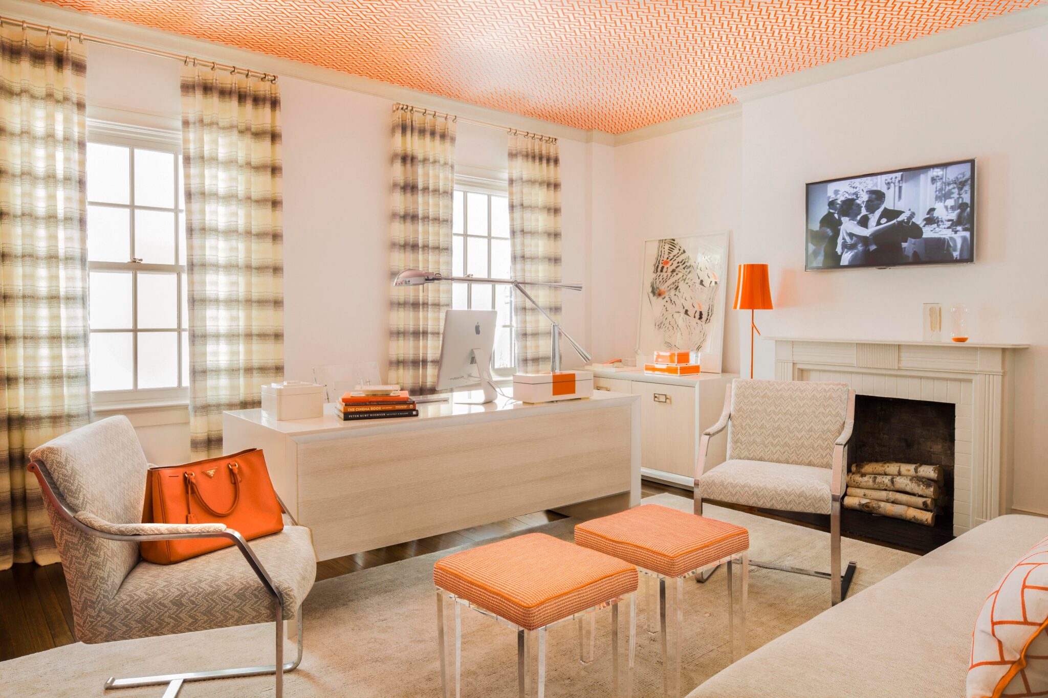 8 Appealing Ways to Decorate With Orange - Chairish Blog